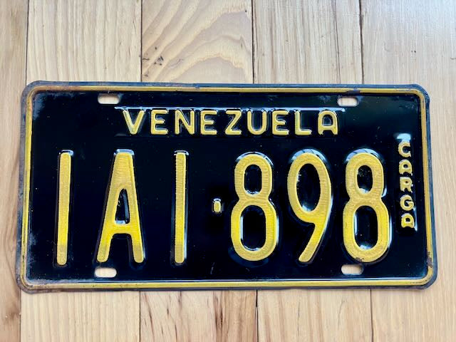 Venezuela Carga Truck License Plate – RusticPlates