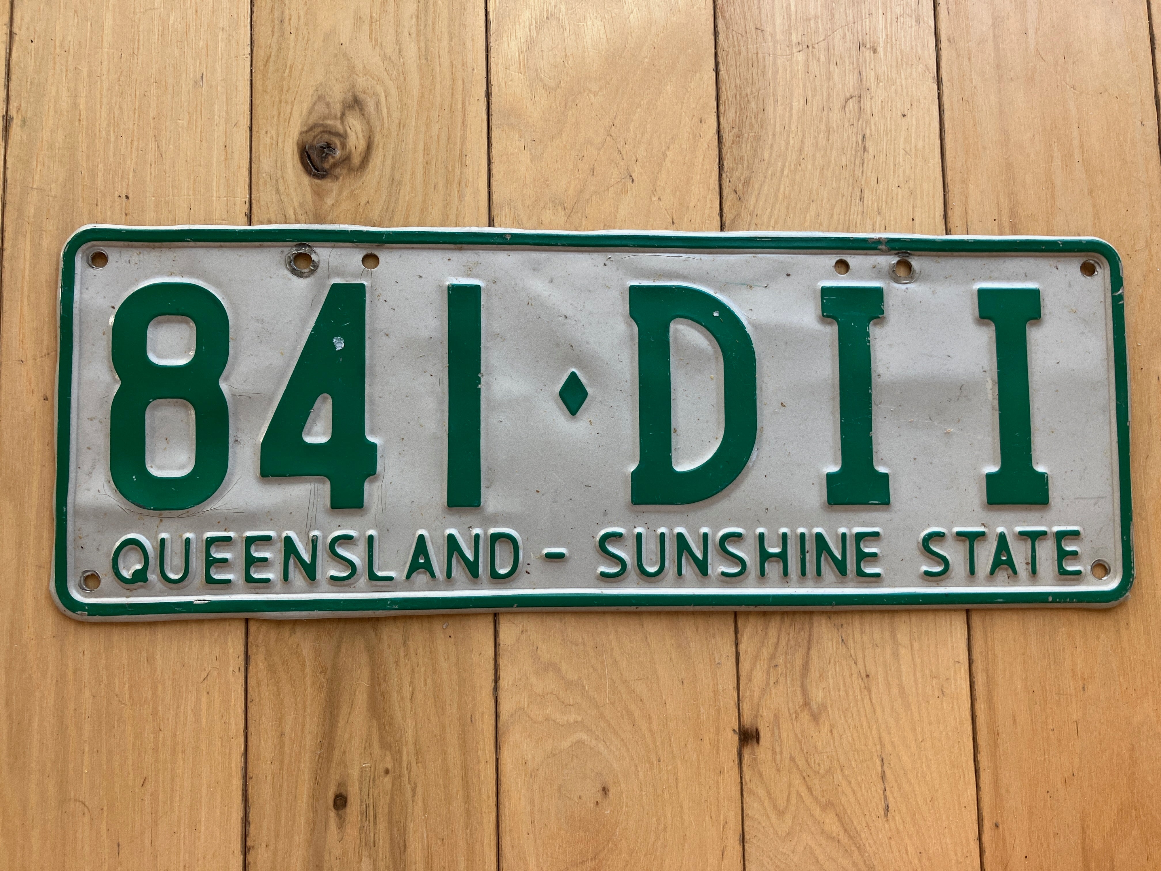 Australia Queensland License Plate – RusticPlates