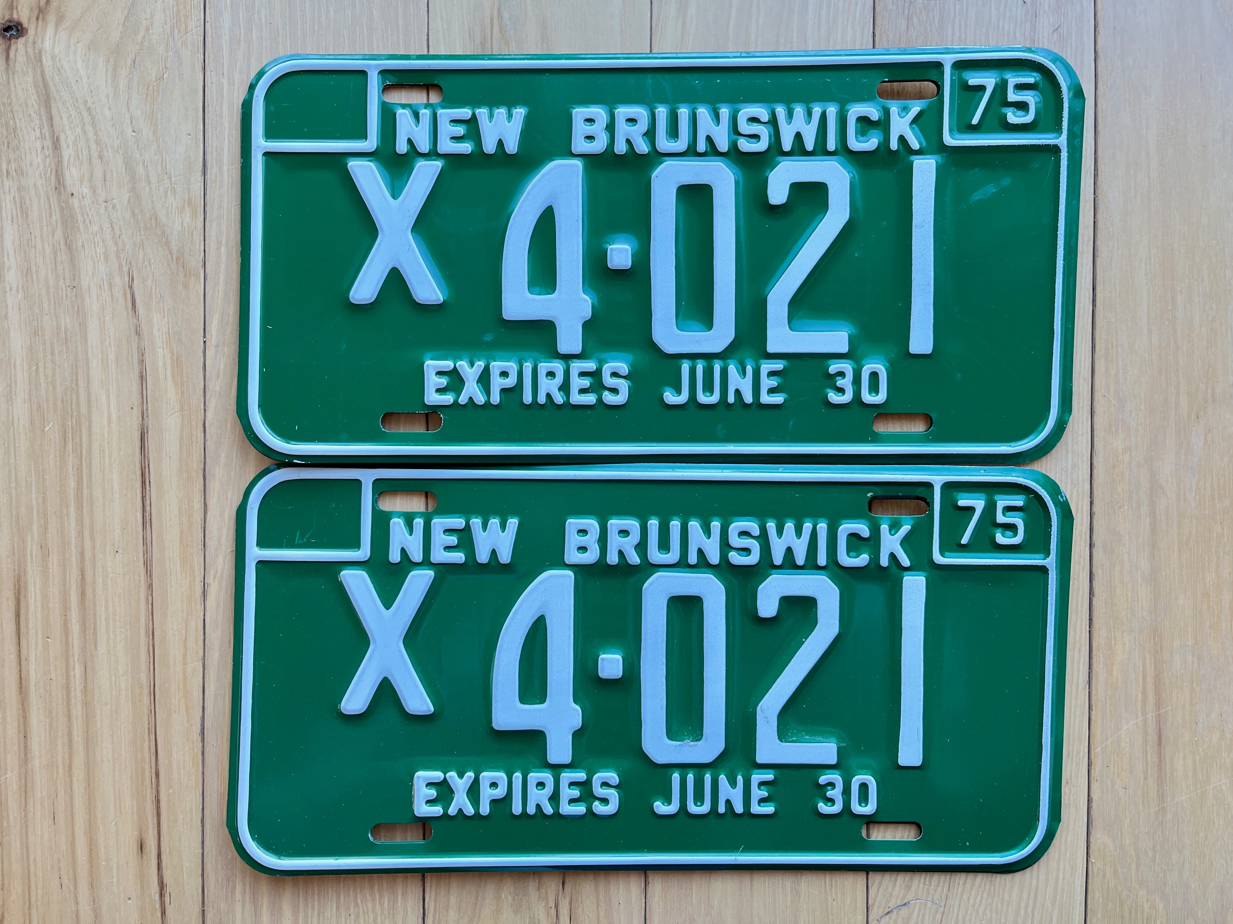 Pair of 1975 New Brunswick License Plates – RusticPlates